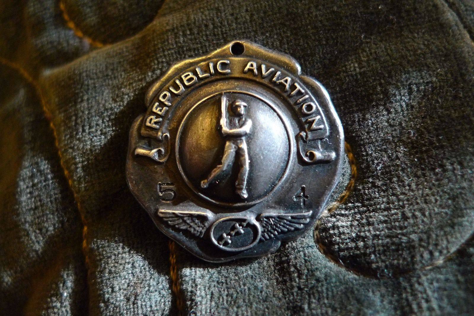 Republic Baseball Mystery Medallion – Chevrons and Diamonds