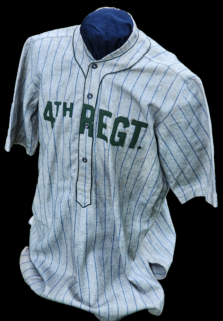 1917-1919 4th U.S. Infantry Regiment Uniform – Chevrons and Diamonds